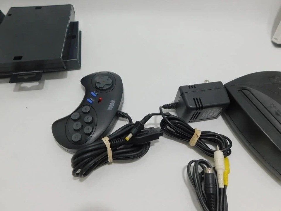 SEGA GENESIS Core System 3 VIDEO GAME CONSOLE BUNDLE with Games and Box ...
