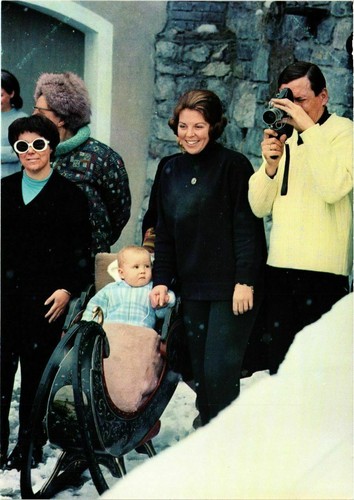 CPM AK La Famille Royale DUTCH ROYALTY (813331) | eBay