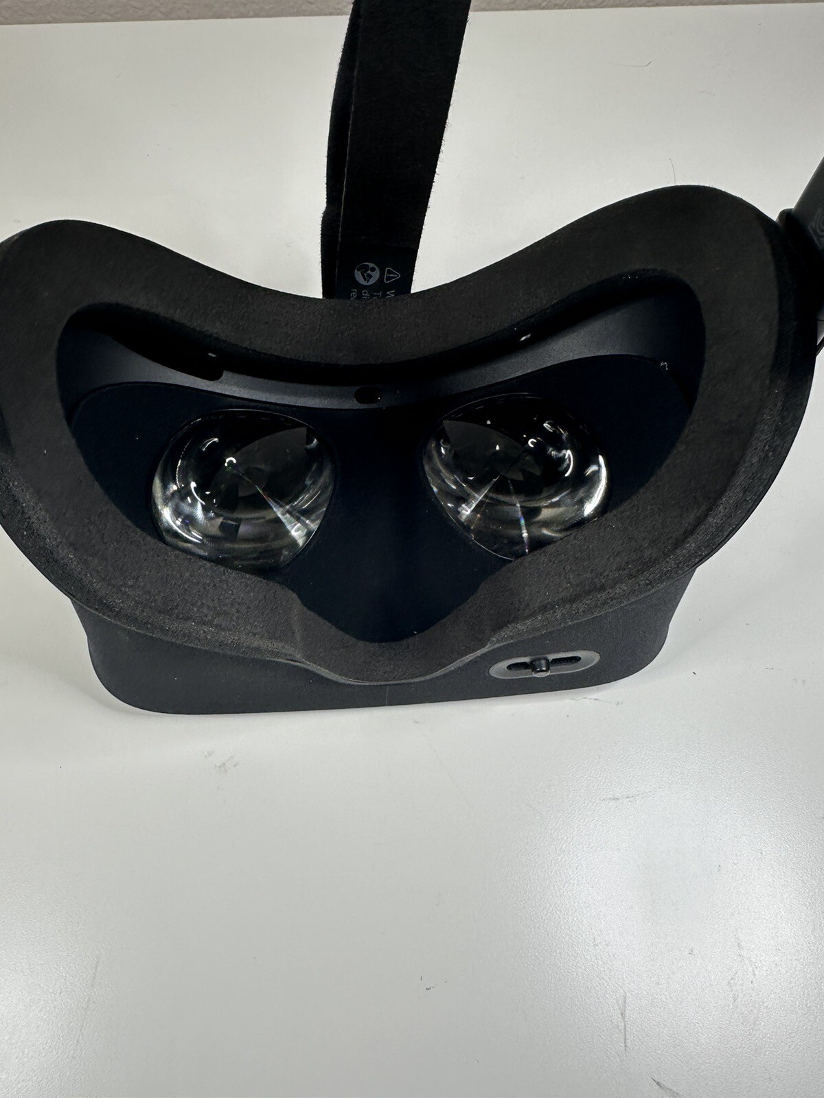 Meta Oculus Rift cv1 Headset only With Headphones - Tested/Working | eBay