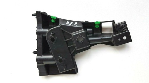 VOLVO S-60 2017 2.0 D4 D4204T14 RHD FRONT BUMPER RIGHT BRACKET OEM ...