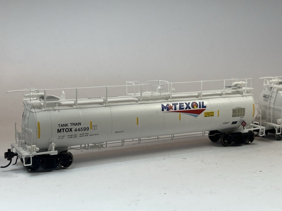 CDH HO Scale Custom Lot Of 2 Athearn Genesis 23k Crude Oil MTEXOIL Logo ...