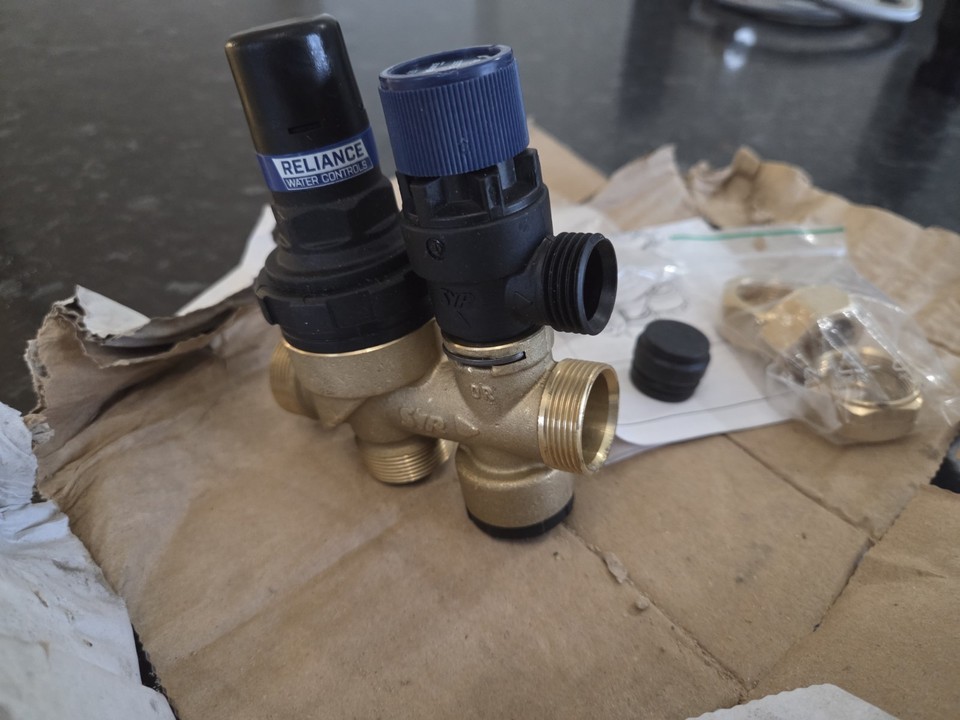 expansion vessel kit 24L with valve (see description) | eBay UK