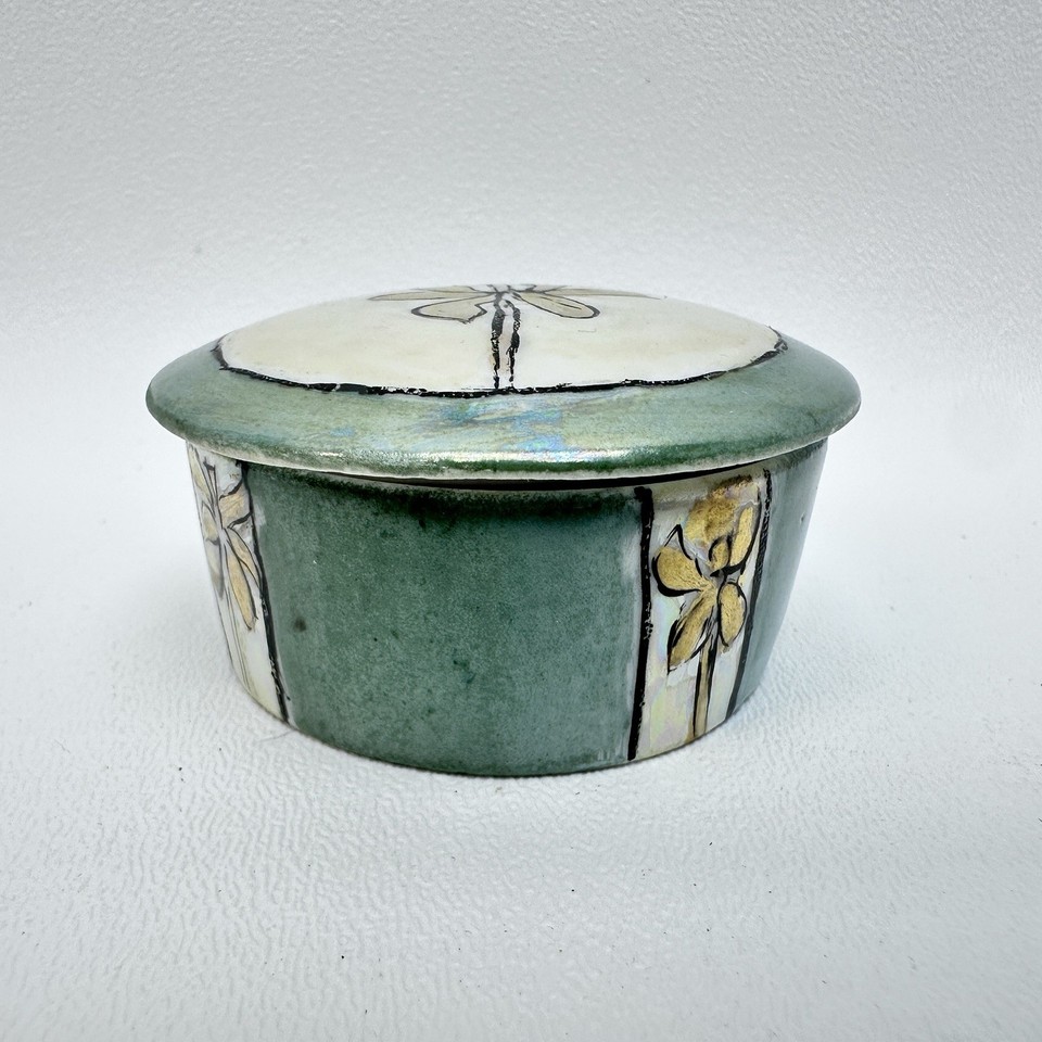 W.G. & Co Limoges Porcelain Lidded Trinket / Powder Box - 2-1/4”D x 1-1 ...