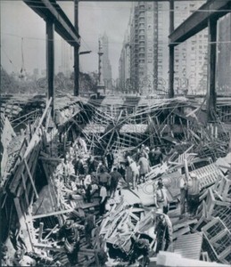 1955 Press Photo People Probe Wreckage Coliseum Collapse 1950s New York ...