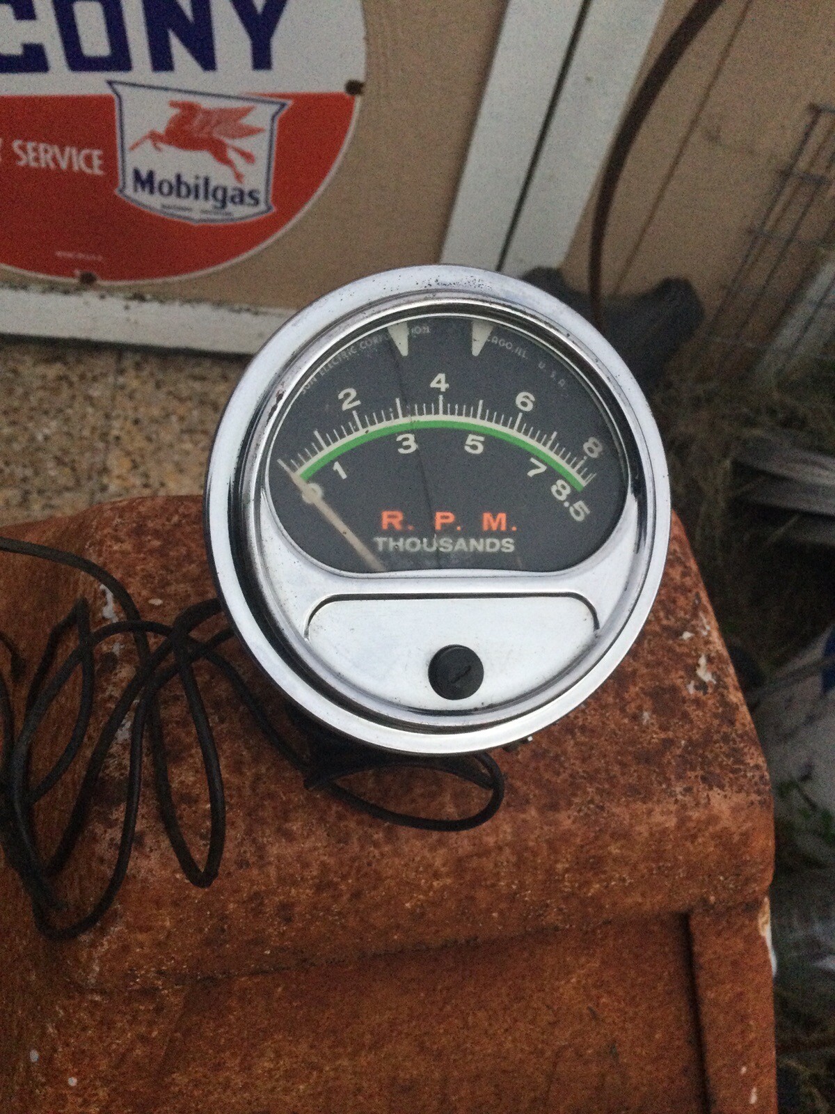 SUN 8.5K GREENLINE TACH TACHOMETER GAUGE GASSER COPO YENKO IMPALA CUDA ...