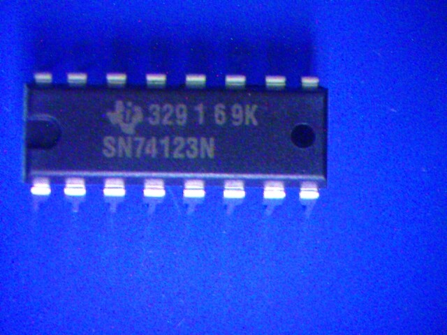 TI SN74123N Qty of 25 per Lot IC 74123 2 RETRG MONO W/CL BI | eBay
