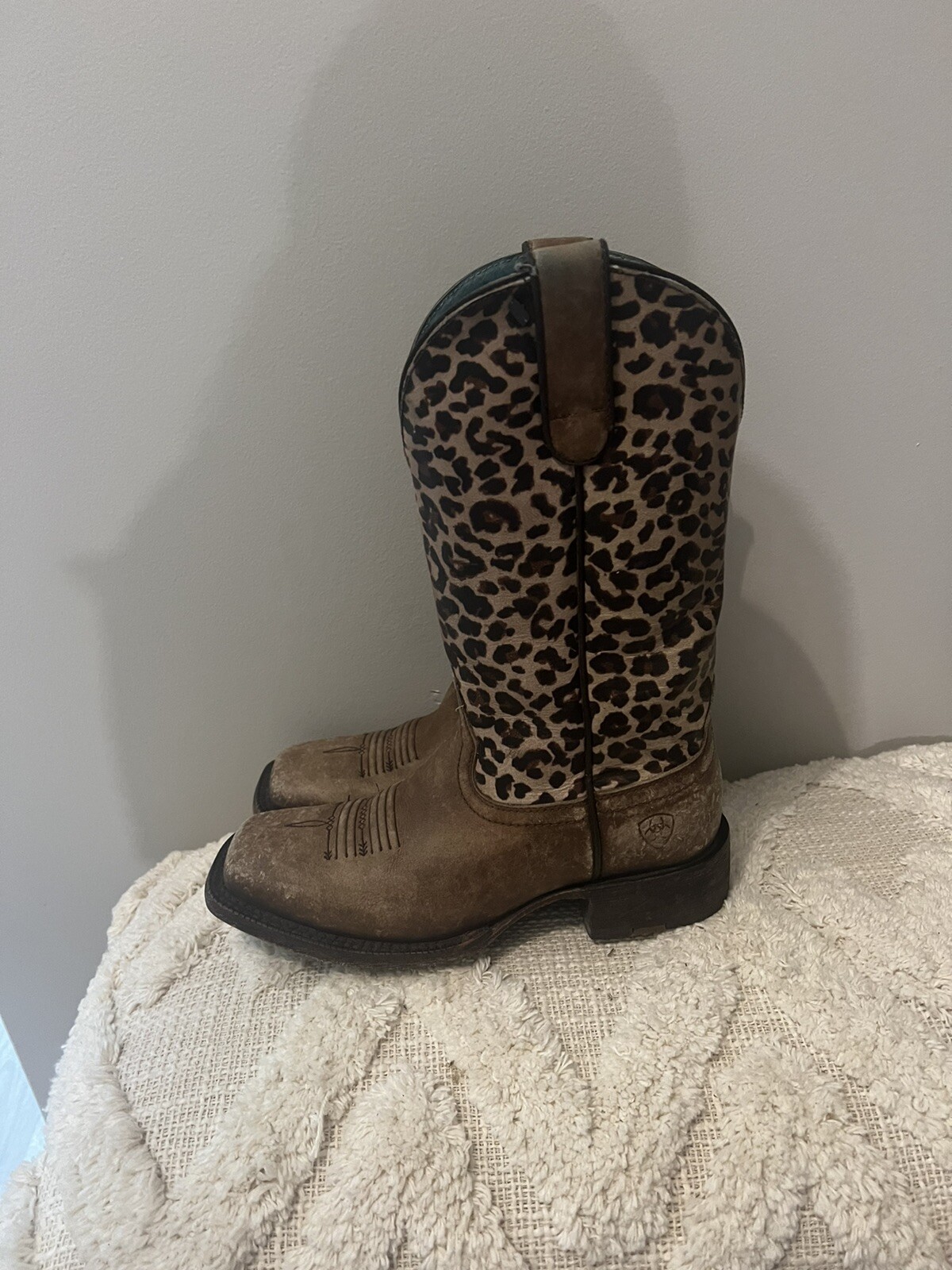 Ariat Circuit Savanna Distressed Brown Leopard Print Boots Women’s US 6 ...