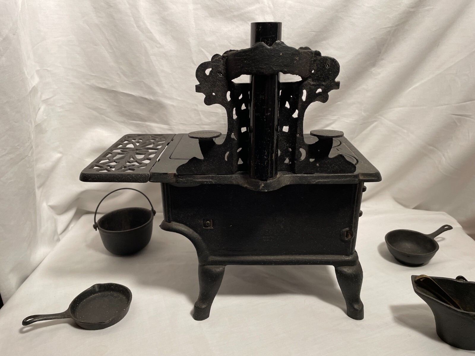 Cresent Cast Iron Salesman Sample Stove 11"H x 11"W in Beautiful ...