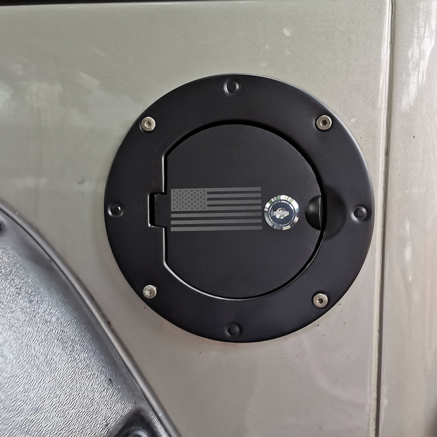 Locking Fuel Door Gas Tank Cap Cover Lockable w/ Keys For Jeep Wrangler ...