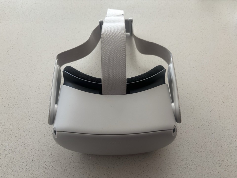 Oculus Meta Quest 2 (256GB) VR Headset W/Straps Headset ONLY No ...