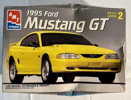 AMT Ertl Kit #6200 1995 Ford Mustang GT Car Model 1/25 Scale - No ...