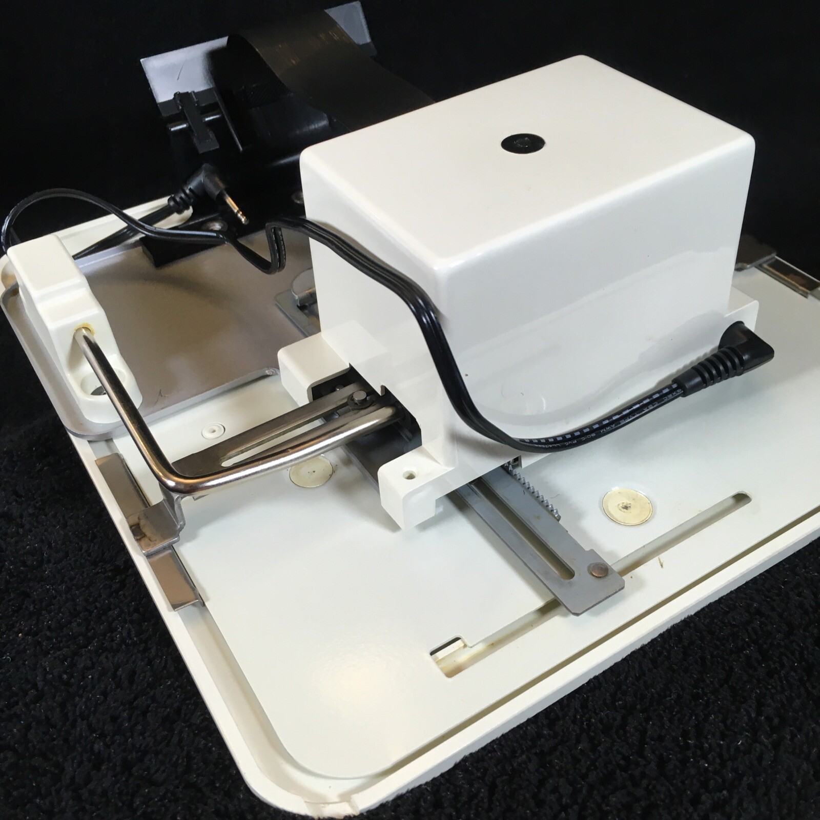 SINGER 6268 SewWare Embroidery Unit Sewing Machine Attachment ONLY ...