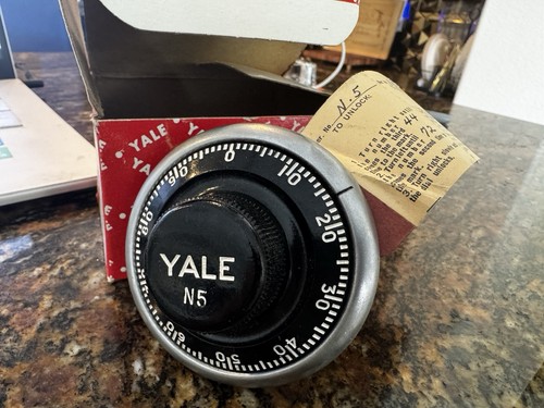 Vintage Yale 0701 Combination Safe Vault Lock With Combination And Box ...