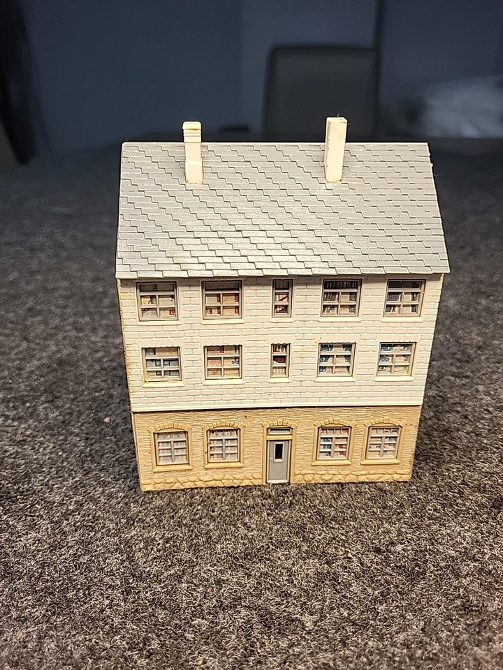 Faller HO Scale City Building Fully Assembled | eBay