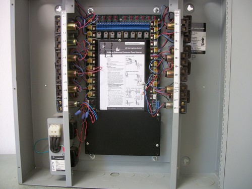 GE 24-RELAY SOFTWIRED CONTACTOR LIGHTING CONTROL PANEL CABINET ...