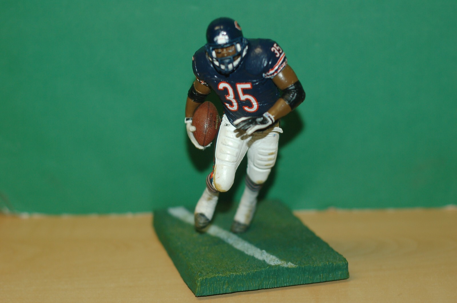 Mcfarlane NFL Neal Anderson Chicago Bears custom football figure statue ...