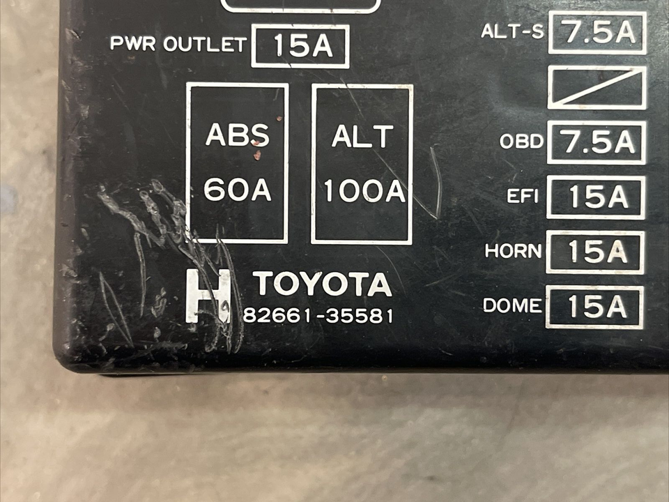 1996-2002 Toyota 4Runner Fuse Box Cover Upper Lid 82661-35581 OEM | eBay