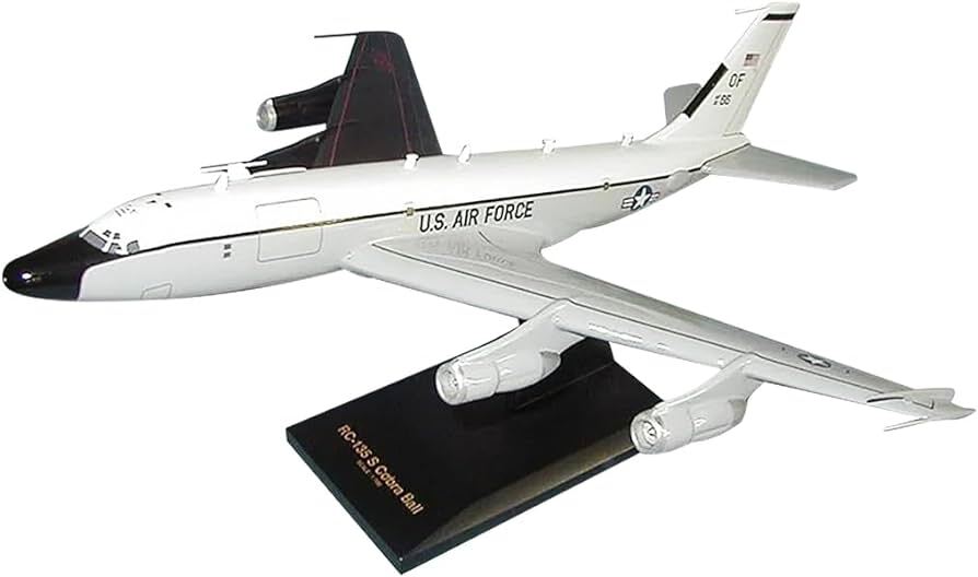 USAF Boeing RC-135 Cobra Ball With Old Engines Desk Top Model 1/100 SC ...
