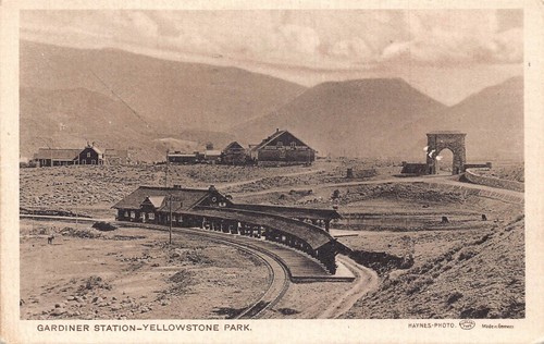US Yellowstone Park 1947 Gardiner Train Station vintage postcard | eBay