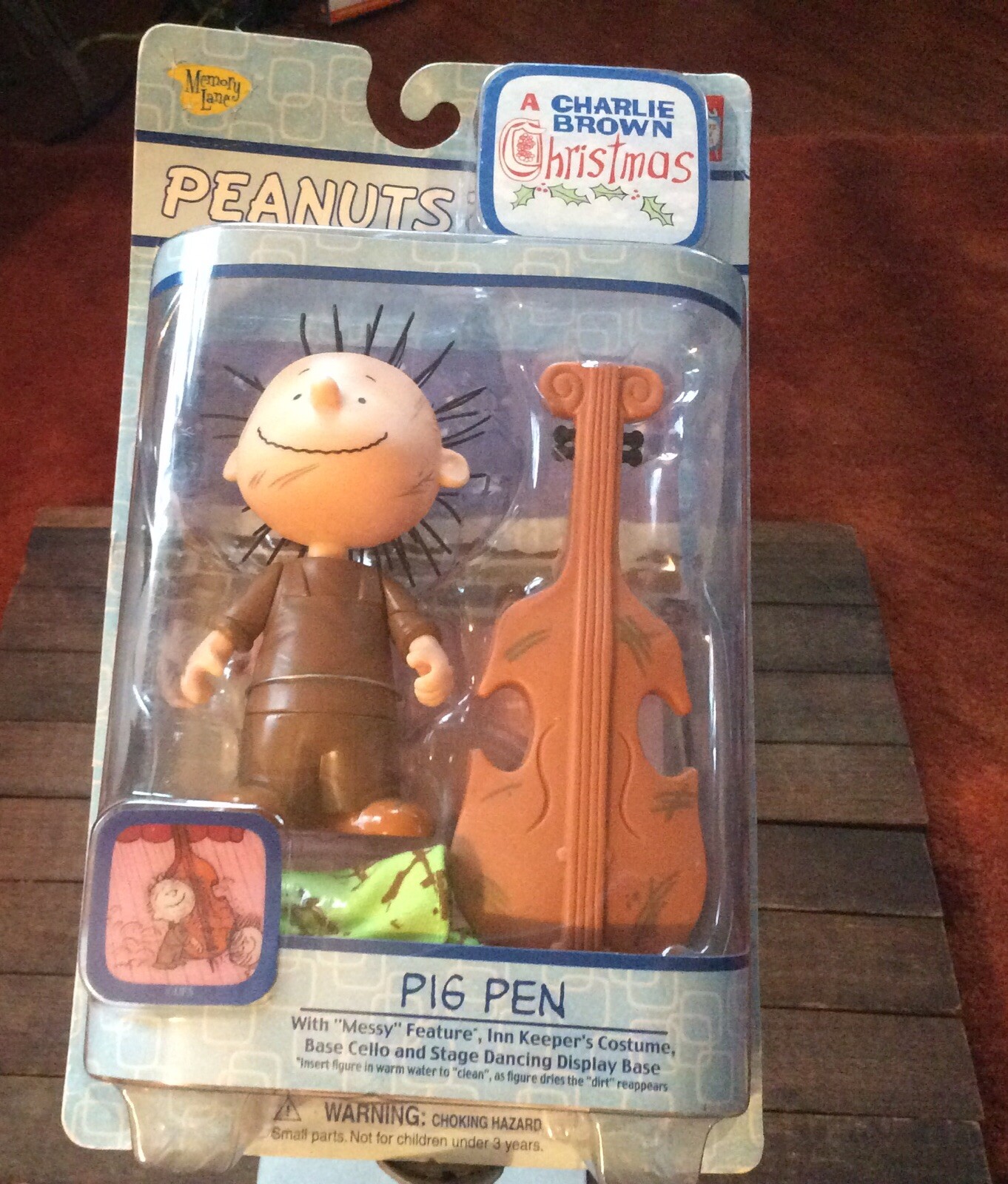 Peanuts PIG PEN w CELLO Set - A Charlie Brown Christmas - Figure SEALED ...