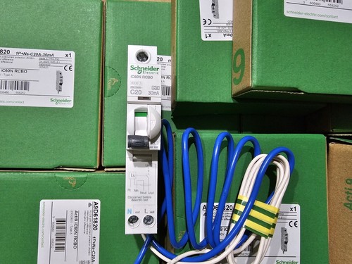 Clipsal / Schneider Electric - RCBO 20A 6kA 30mA 1P+Ns C Acti9 iC60N ...