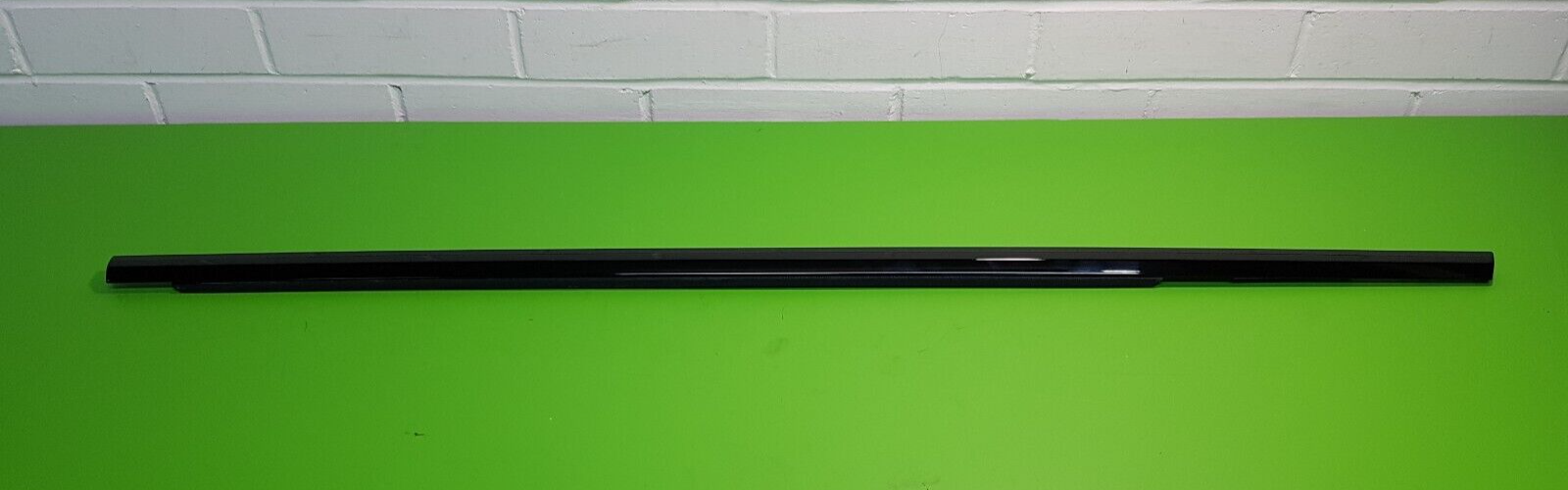 Land Rover Range Sport Rear Window Sweep Belt Felt Molding Right ...