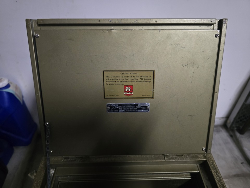 Vintage Victor Fire-Proof Strong Box Safe Key Included HEAVY | eBay
