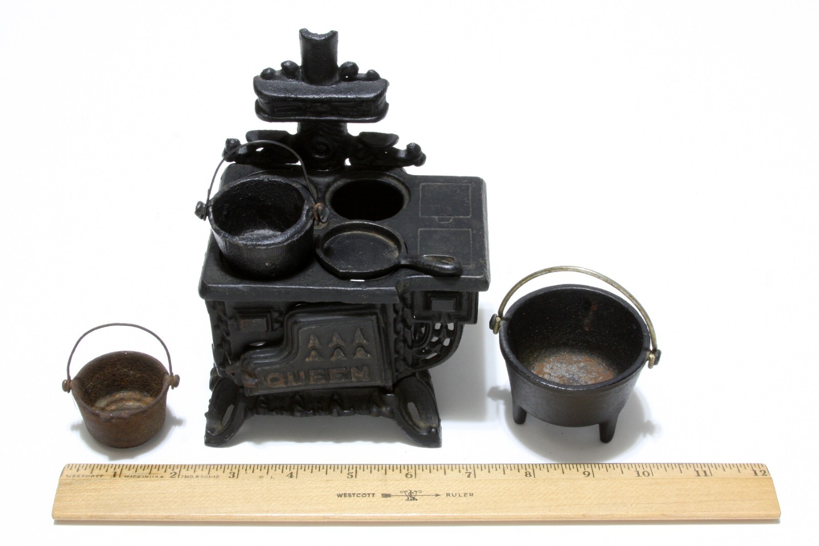 Vintage Queen Cast Iron Miniature Stove Salesman Sample Toy Plus ...