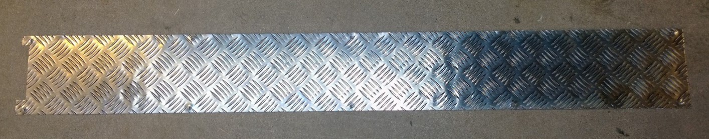 LAND ROVER DISCOVERY 1 CHEQUER PLATE REAR DOOR BOTTOM STRIP | eBay