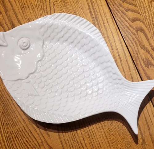 Vintage Embossed Fish Serving Platter made Portugal Ceramic White 8.5 X ...