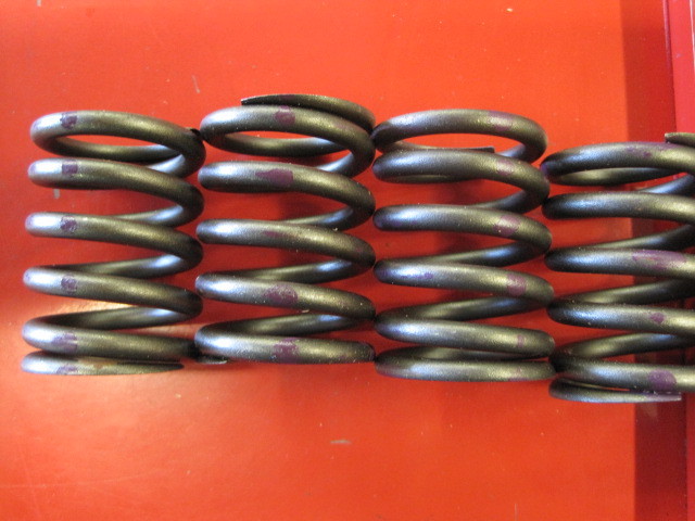NOS 4 Pioneer RV1086 Engine exhaust valve springs 69-01 Ford 302 351W ...