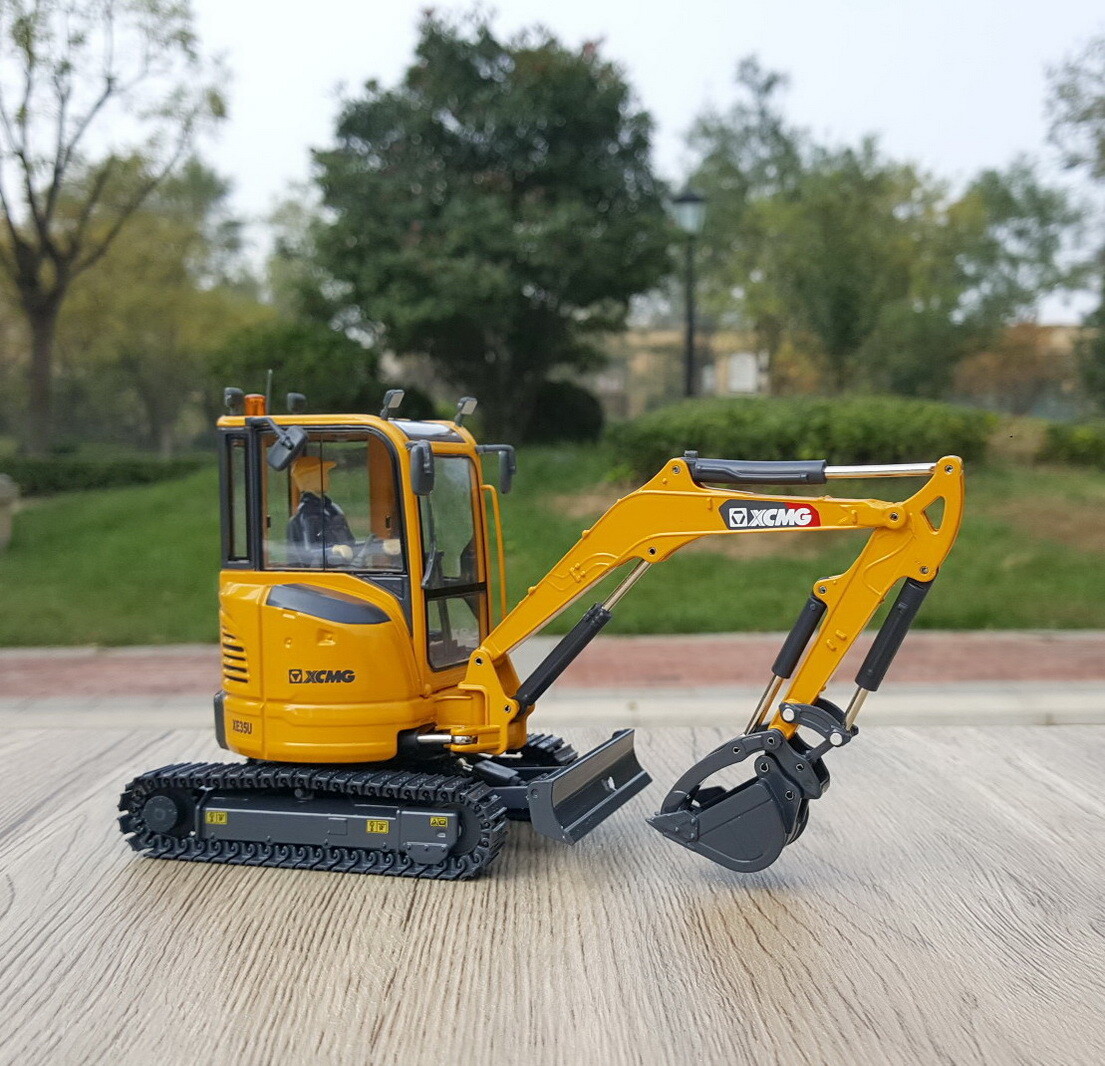 1/25 Scale XCMG XE35U Compact Excavator Diecast Model Gift Collection ...