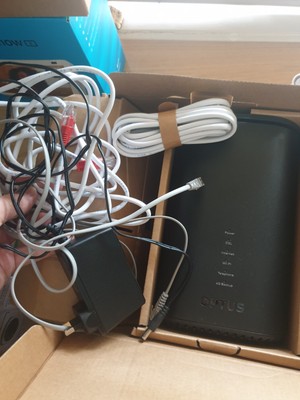 Optus Sagecom Gateway F@st 5393 LTE 4G Ultra Wifi Routr/ Modem Like New ...