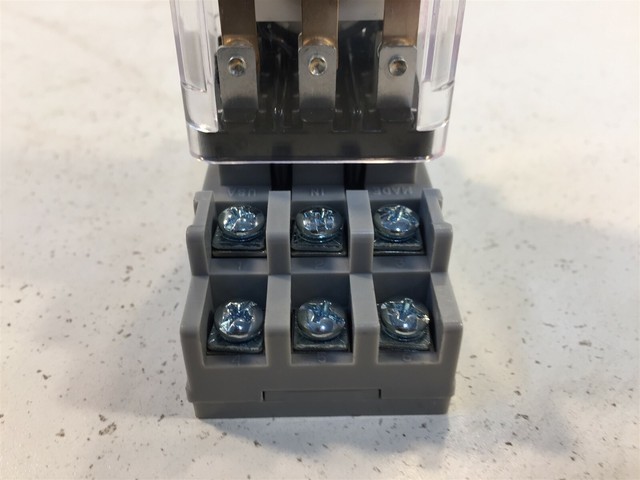 4 Tyco Electronics Kup-14d15-24 Relay 24vdc Coil With Base Socket ...