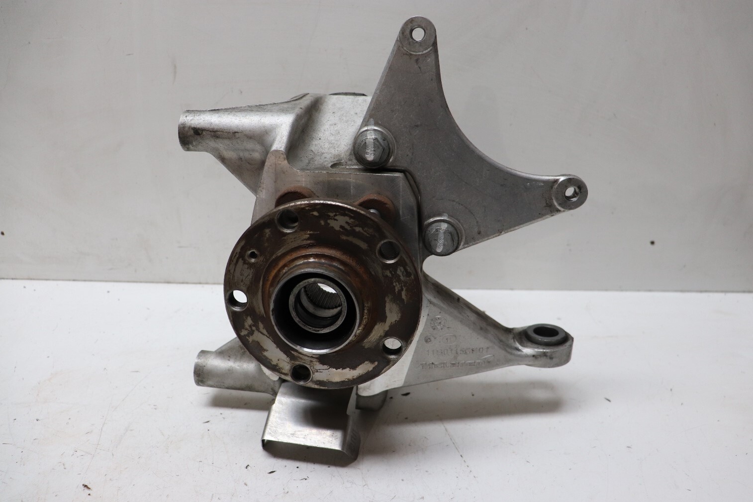 McLaren 650S 2016 Rear Wheel Hub Knuckle LHS 11B0115CP.01 J199 | eBay