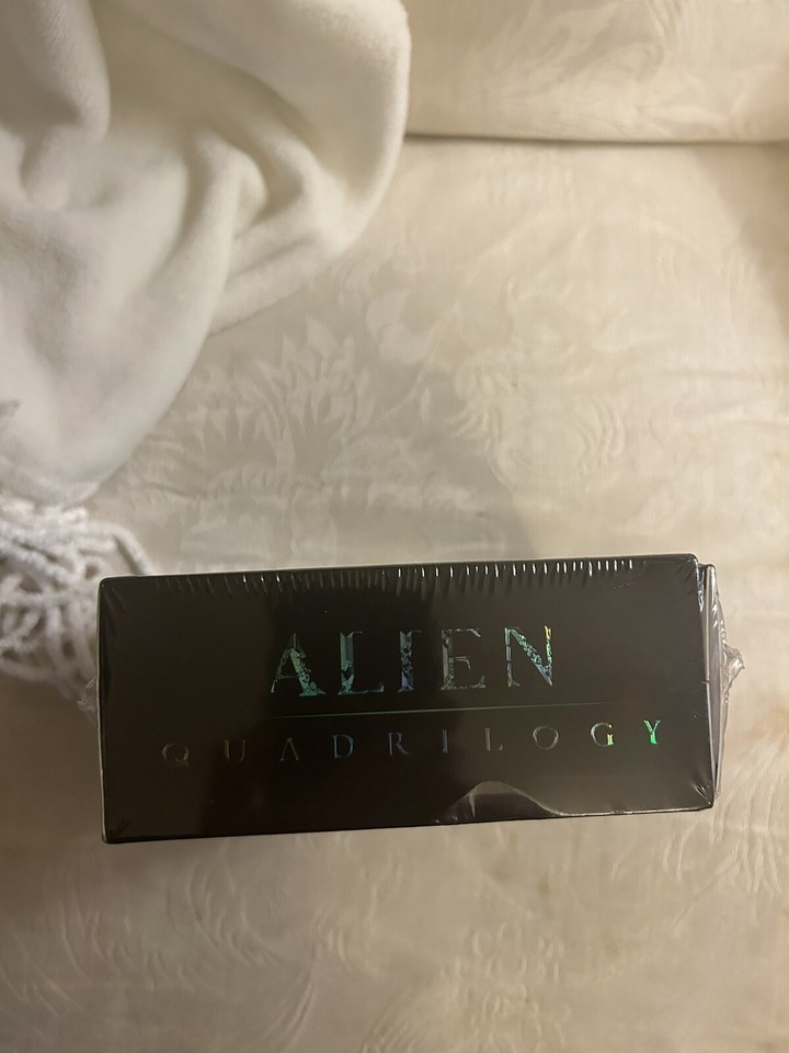 Alien Quadrilogy (DVD, 2003, 9-Disc Set) 24543098478| eBay