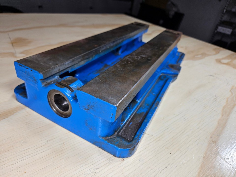 KURT MACHINE VISE D-688 Base Plate only no jaws or handle - FAST SHIP!💨 ...