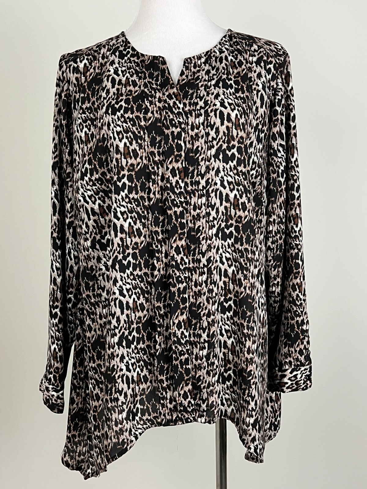 NOTATIONS L/S Button Front Poly Chiffon LEOPARD PRINT Sharkbite Blouse ...