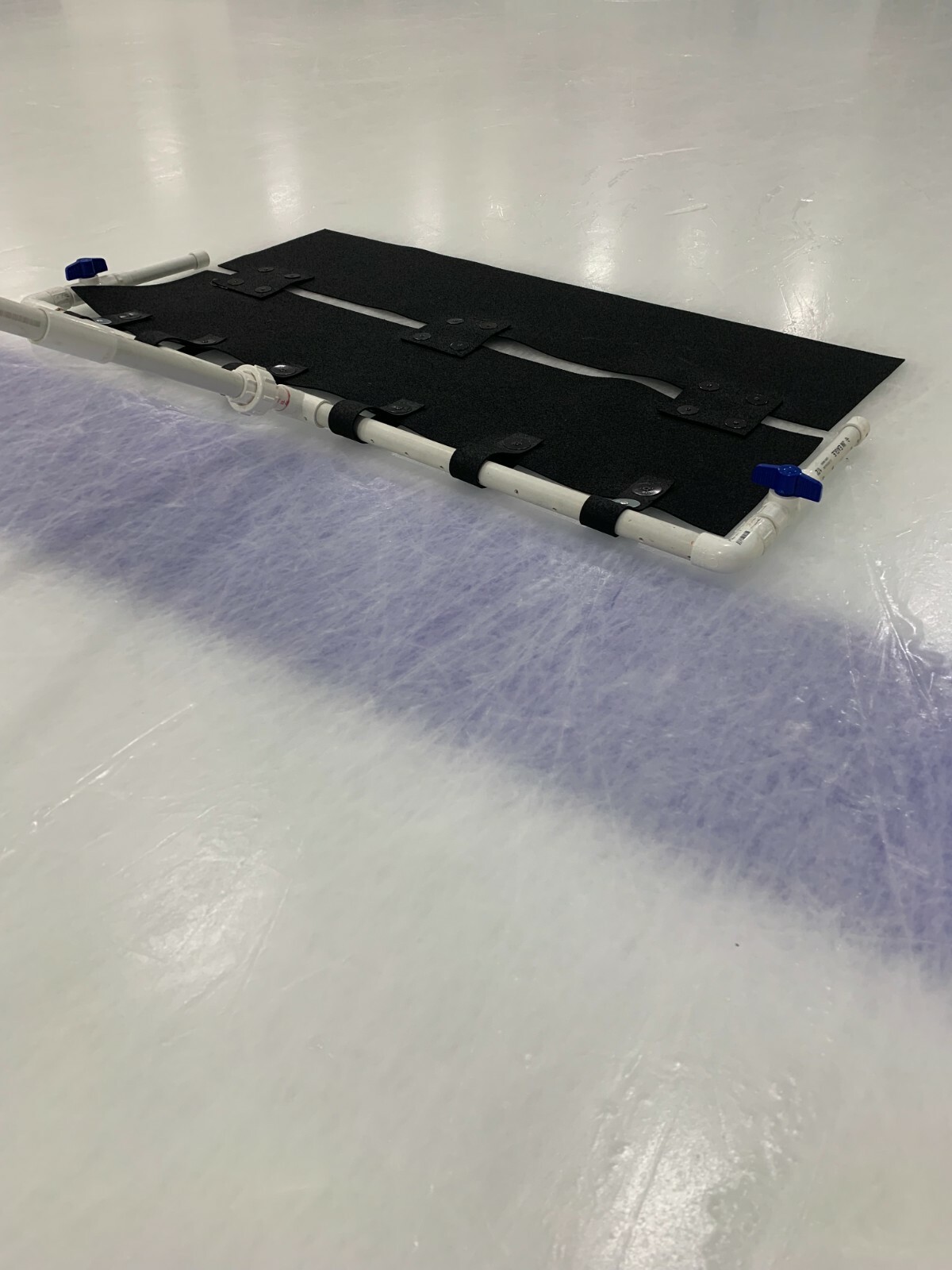 Big 'Z' backyard outdoor ice rink resurfacer | Grelly USA