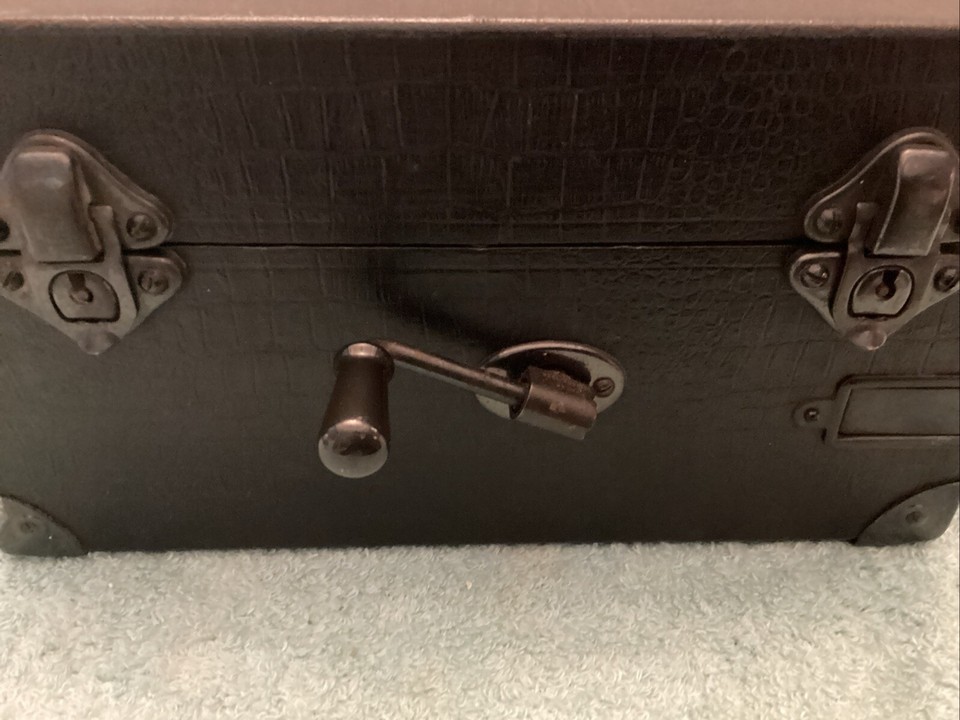 Vintage Garrard Portable Crank 78rpm Phonograph/Gramophone For Parts Or ...