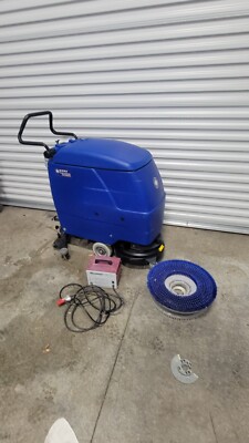 Kent Euroclean Razor 17 Inch Floor Scrubber | eBay