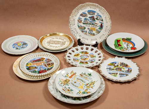 Set of 12 Decorative Porcelain Travel Plates - Nevada, Alabama, Hawaii ...