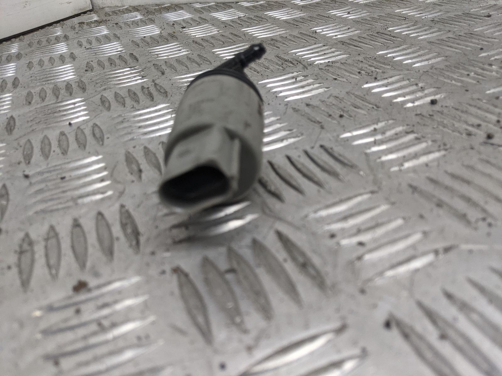 BMW 5 Series 2006 Windscreen Washer Pump 23557610 for sale online | eBay