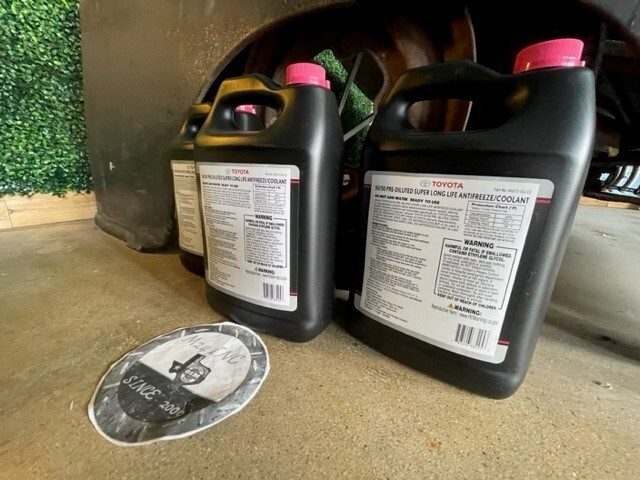 (3) Toyota / Lexus Genuine 00272 SLLC2 Engine Coolant / Antifreeze | eBay