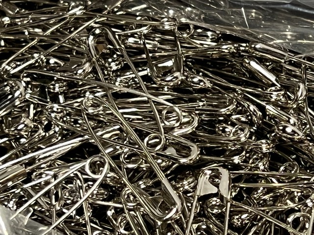 Supreme Safety Pins 1.5 inch. Item X-2-SC #2 Closed Pin (1440 Nickel ...