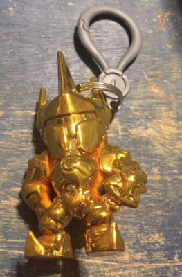 Overwatch Gold Reinhardt Variant Chase Backpack Hanger Keychain Xbox ...