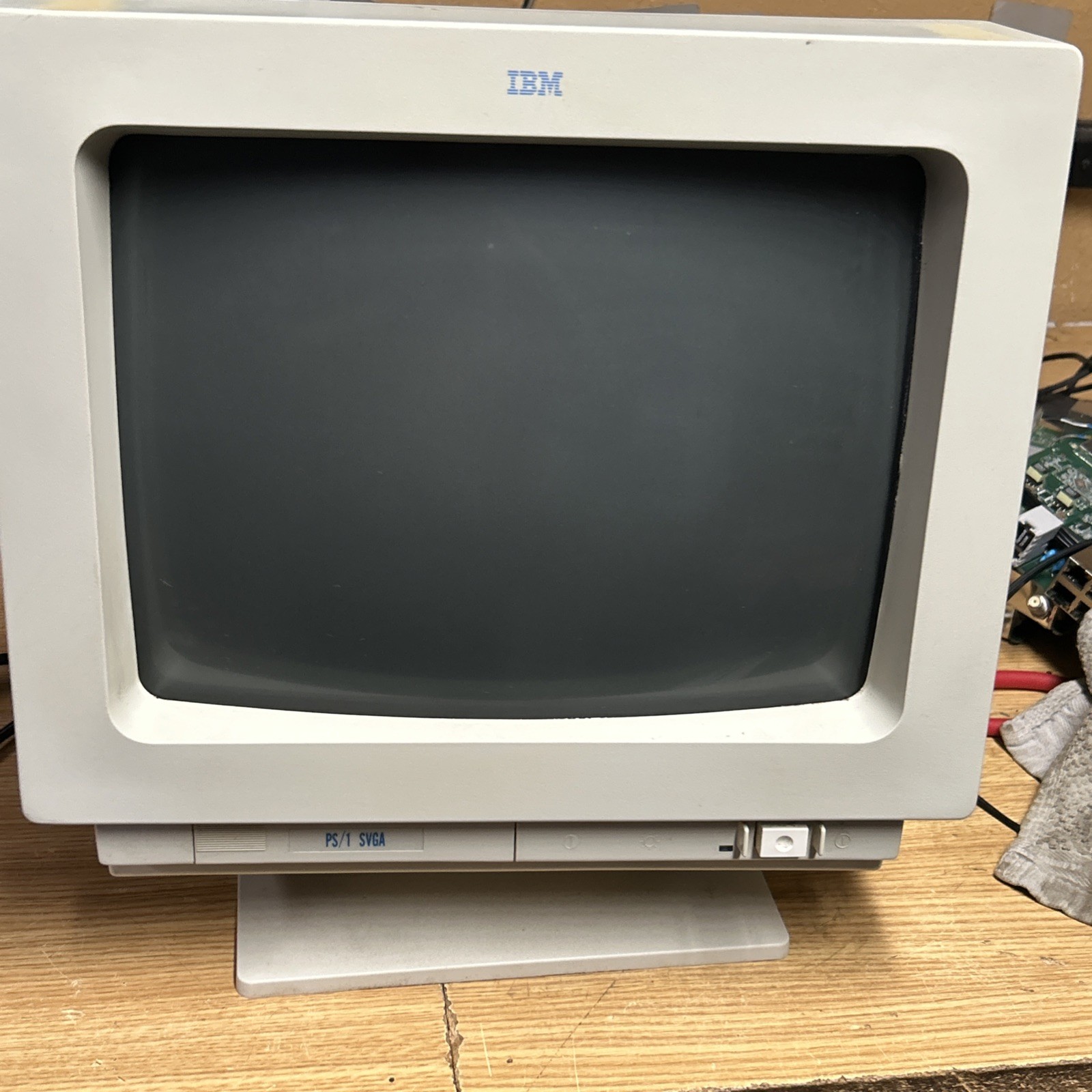 IBM PS/1 VGA Color Computer Monitor 14-inch CRT Vintage Monitor