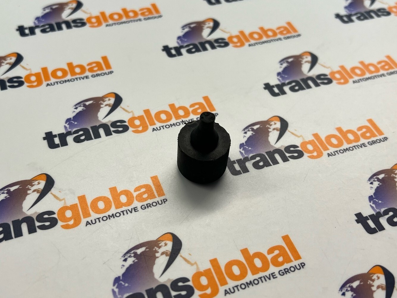 Door Rubber Bump Stop for LR Discovery 3 & 4 - Genuine LR Part ...