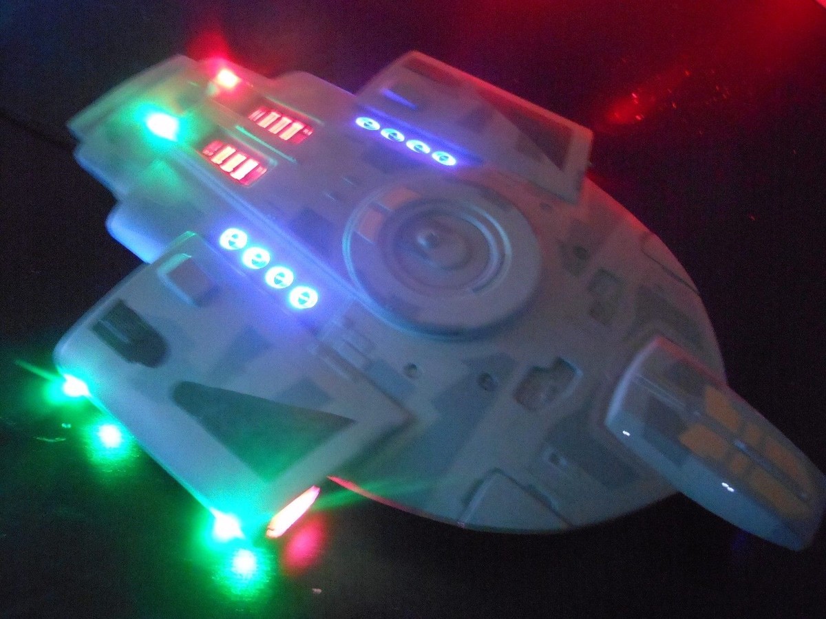 Star Trek Uss Defiant Model Lighting Kit For AMT 8255 U.S.S. Defiant