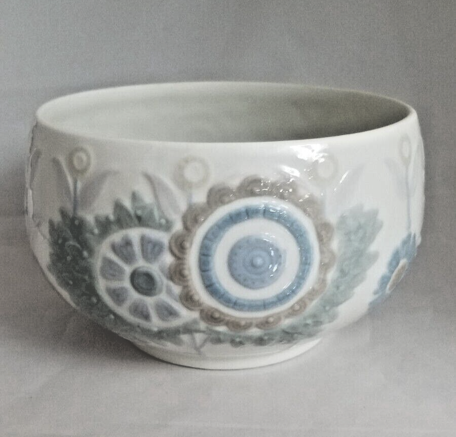 Lladro “VERY RARE” Bowl with Flowers #1168 | eBay